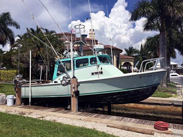 GatorVator Boat Lifts | Fort Myers | Golden Boat Lifts