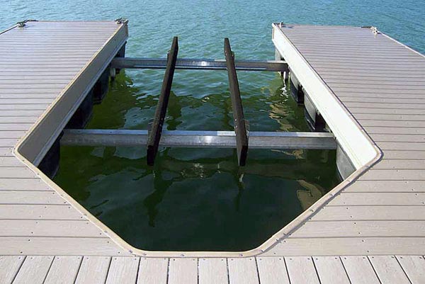 Floating Dock Lifts - Golden Boat Lifts