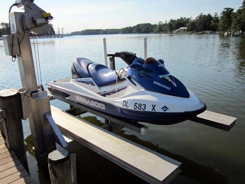 PWC Lifts | Personal Watercraft Lifts | Golden Boat Lifts